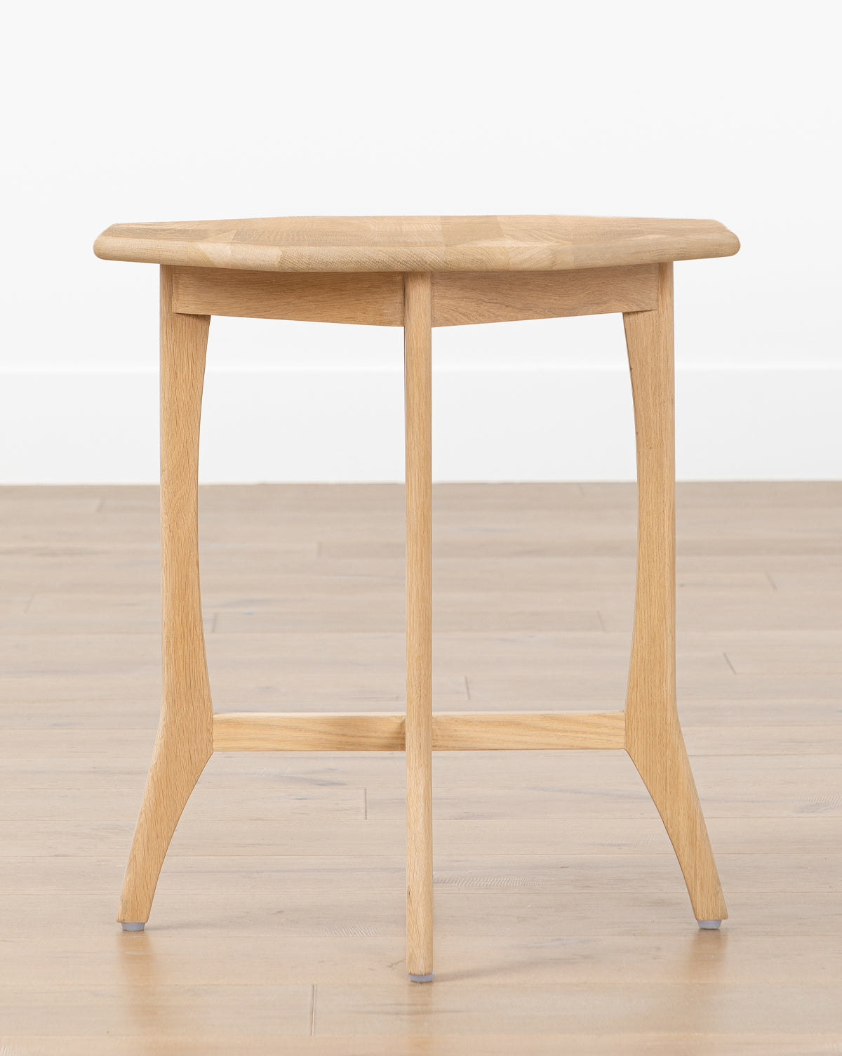 Extending side table store